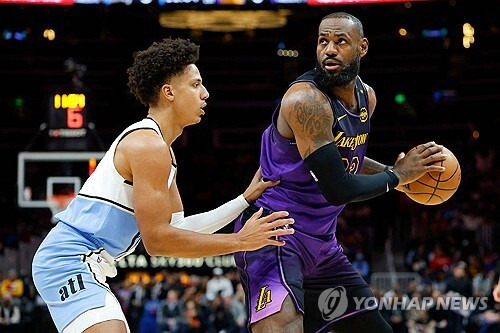 Nba Ad 르브론 미친 활약에도 레이커스 연장 접전 끝 애틀랜타에 패배하며 3연패 수렁