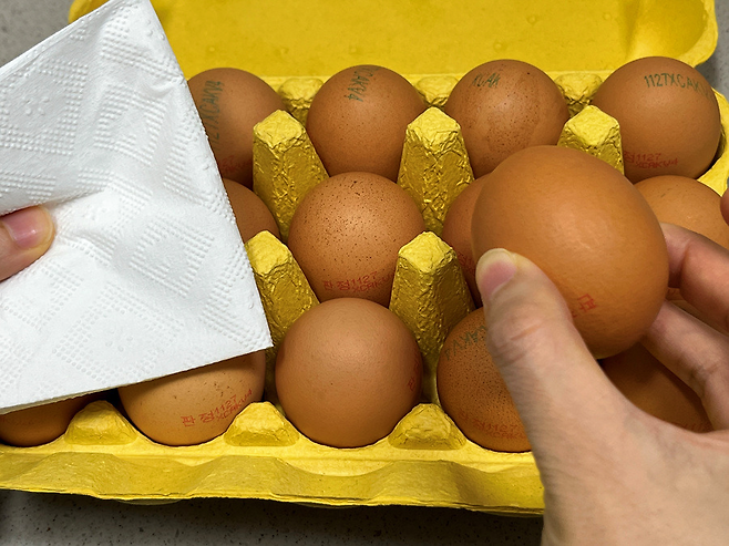 계란을 키친 타월에 싸 보세요 삶은 달걀보다 10배 맛있습니다 텐꿀팁