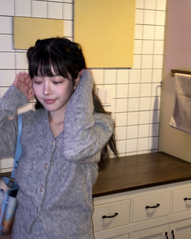 견미리 딸 이유비 미니스커트 입고 러블리한 미모 스타픽
