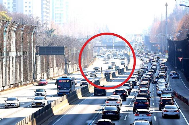 이제 이 차 뒤는 피하세요”예상치 못한 소식에 운전자들 ‘초긴장 위드카