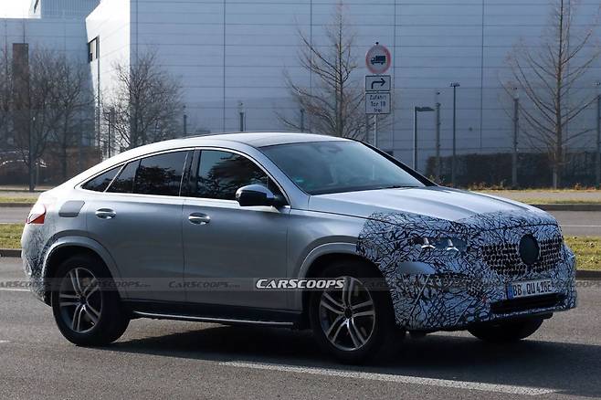 X6 오너들 오열하겠네 페이스리프트를 예고한 쿠페형 Suv 테스트카 포착 토픽트리