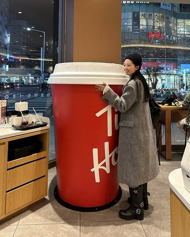 전진 아내 류이서 대왕 텀블러 구매 실패 아쉬운 포옹으로 따스한 코트룩 뷰티는 내운명