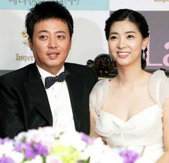 아빠인데 딸 ‘남편으로 오해받는다 셀럽스케치