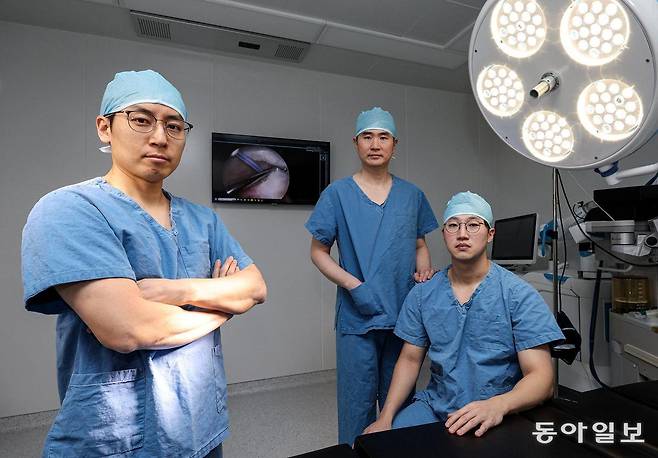 어깨 통증 치료 관절 상태 정확히 파악해 환자별 맞춤 서비스”