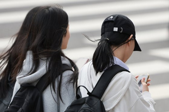 학생 절반 온라인 정보 그대로 믿는다팩트체크는 Oecd 최하위권