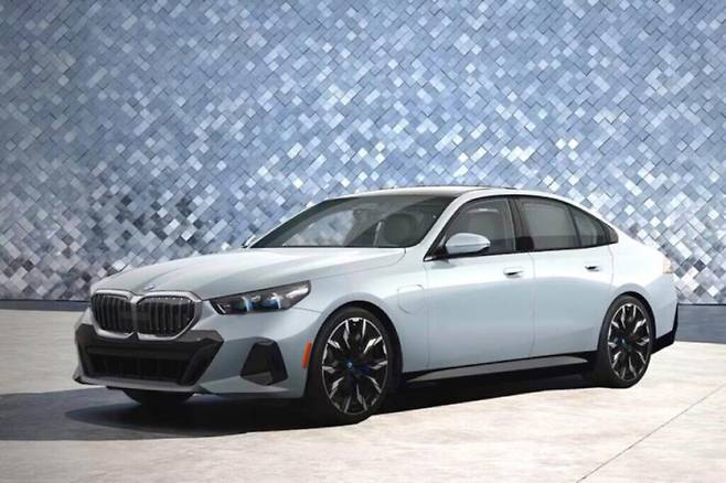 Bmw가 던진 승부수에 업계 ‘술렁 대체 무슨 차길래 리포테라