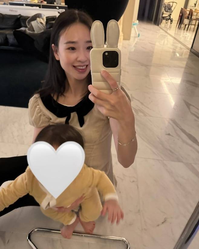 손연재 10개월 아들 돌잔치 준비로 바쁜 연말 곱게 차려입은 한복도 원피스도 여신 뷰티는 내운명