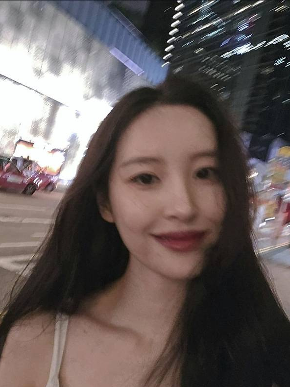 선미 파도보다 더 강렬한 비치웨어룩 휴양지에서 여름 감성 장착 스타와 라이프