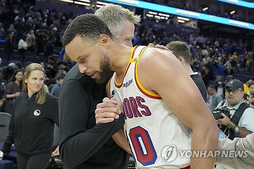 Nba 겸손해지겠다 51점차로 패배한 커 감독의 솔직한 발언