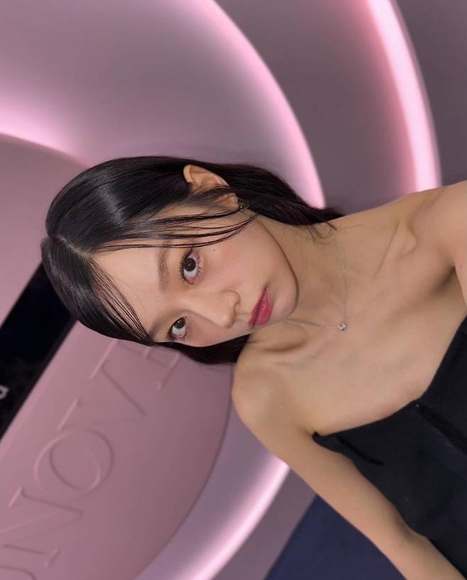 혜리 탄수화물 끊고 인형美 폭발 살 빠진 드레스룩에 시선 집중 스타와 라이프