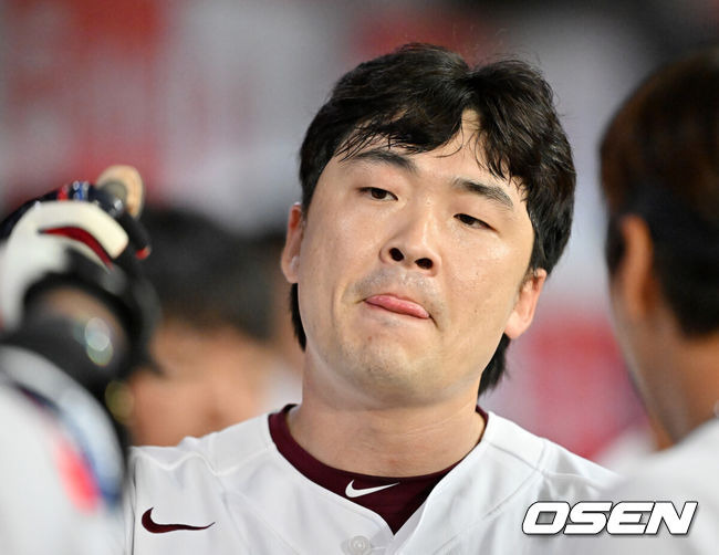퓨처스 Fa 20억 대박→팀내 연봉 1위인데위기의 이형종 우타자 포화 키움서 뛸 자리 있을까