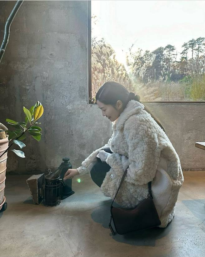 전진 아내 류이서 최애템 테디베어 코트 찰떡 소화 부츠 스타일링의 정석 스타와 라이프