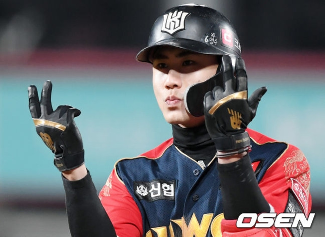 대형 Fa 둘이나 나갔는데 오히려 전력 상승kt 역대급 외국인 트리오에이스 부활로 상위권 경쟁 뛰어들까