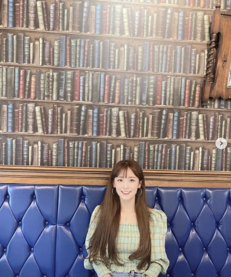 얼마나 예쁘길래남학생들이 생일마다 축하 벽보 붙였다는 얼짱현재 모습 어썸클