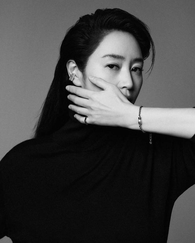 김혜수x김연아 레전드 배우와 피겨 여왕의 특별한 케미 스타와 패션