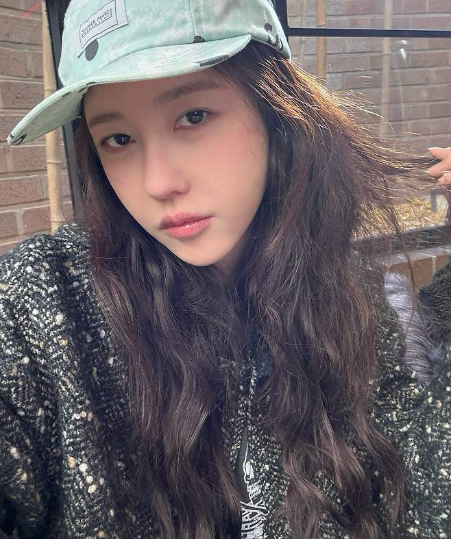 이지아 46살 맞아 롱코트 입고 대학생같은 동안미모 스타픽