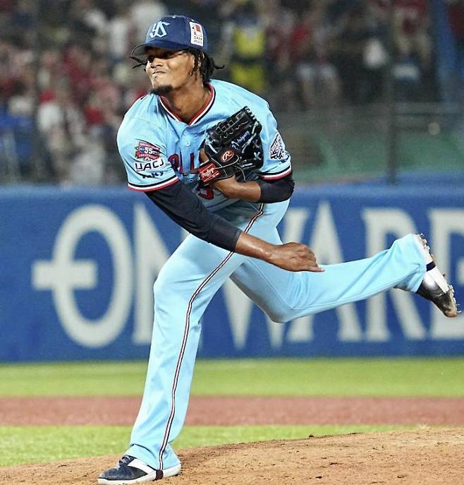 "32G ERA 1.80' KBO 관심 자원 로드리게스, NPB 야쿠르트 퇴단 '확정'