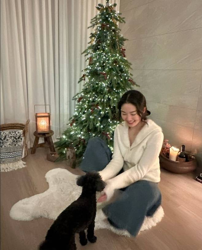 결혼 4년♥둘이서만 살아도 너무 좋다는 유명가수 와이프청순 홀리데이룩 뷰티는 내운명