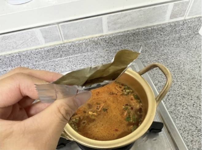 라면 끓일 때 이것 넣어주었더니 간증이 마구마구 쏟아집니다 오늘살림루틴