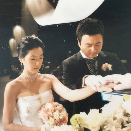둘이 부부였어 벌써 결혼 19년 차 세 아이 부모 된 연예인 부부 스포엔 뉴세이