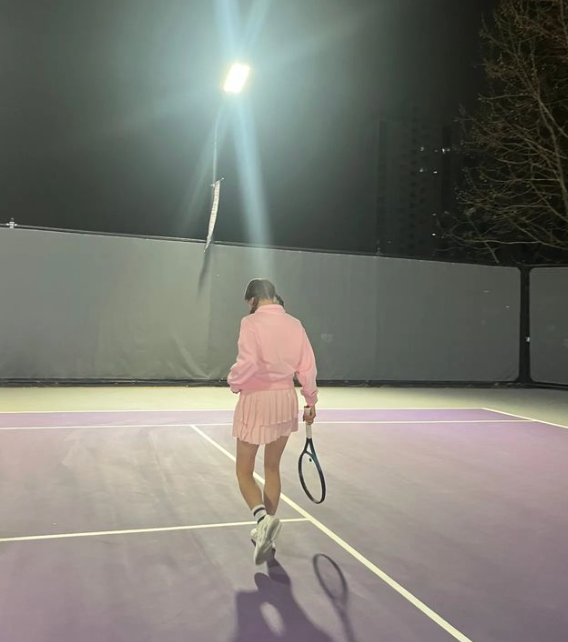 12kg감량얼굴 보고도 못 알아본 유명배우화사한 핑크룩 셀럽뉴스