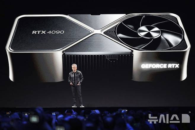 젠슨 황 엔비디아 제품에 삼성전자 D램도 사용 Ces 2025