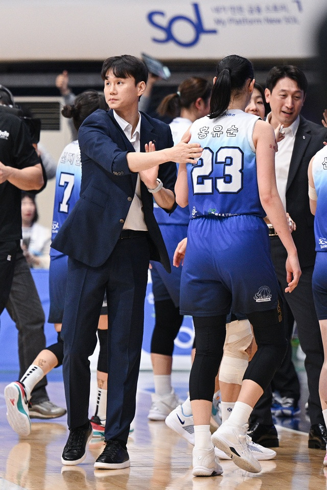 이런 특급 칭찬 있나 신인이지만 다른 선수들 보고 배워야 사령탑도 감탄한 홍유순 인천 현장
