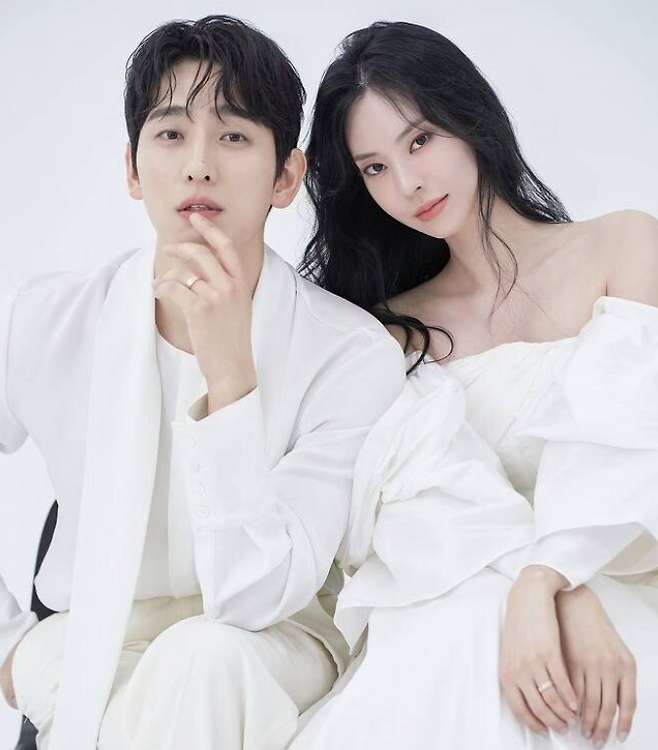 6년 열애끝에 결혼♥발표해 모두 놀라게 한 6살 연상연하 커플웨딩화보속 순백자태 어썸클
