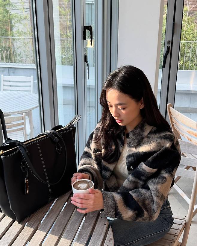 손연재 애엄마 맞아 청바지 입고 완벽 몸매 뽐내는 중 스타픽
