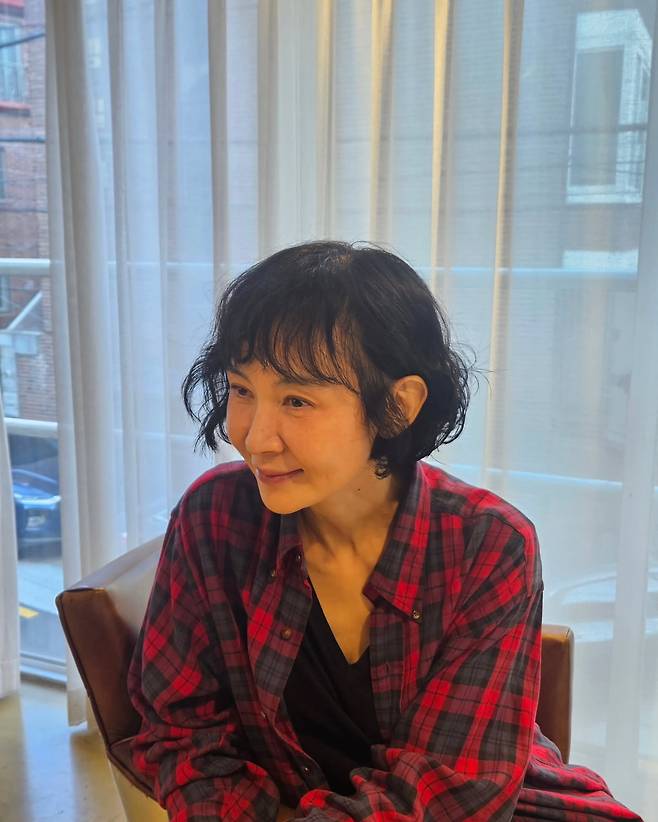 채시라 56살 맞아 단발로 변신하니 20살은 어려보여 스타픽