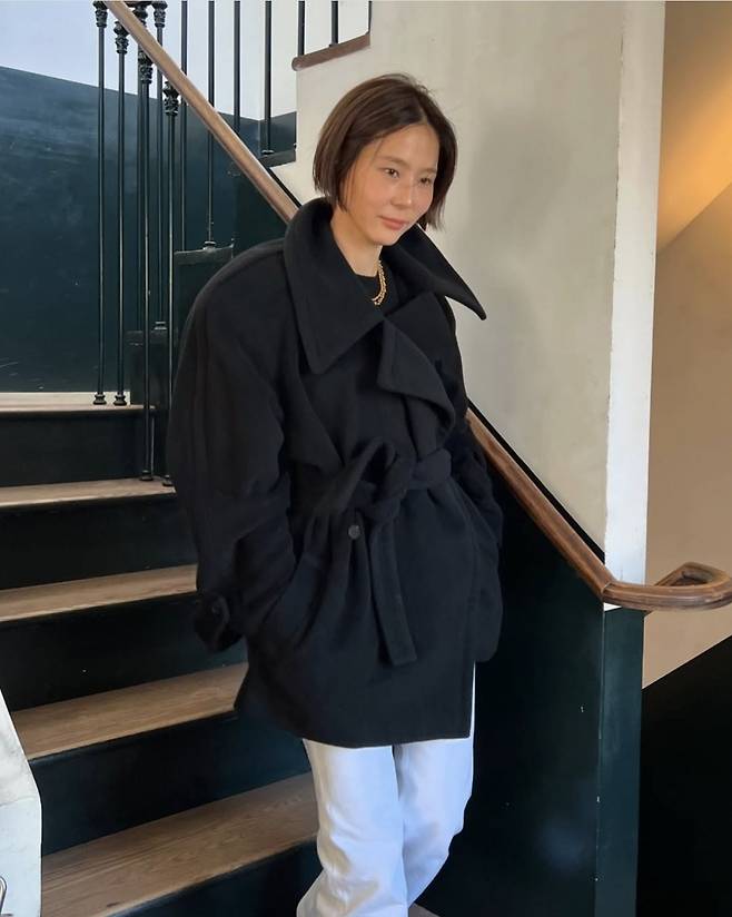 김나영 큼직한 생로랑백에 하늘색 외제차까지 사방이 억소리나는 럭셔리 데일리룩 뷰티는 내운명