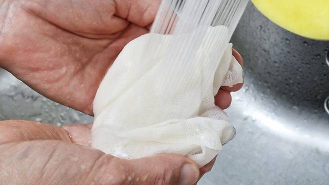 냉동떡 바로 전자레인지에 넣지 마세요 이것 넣었더니 방금 만든 떡처럼 맛있습니다 최주부