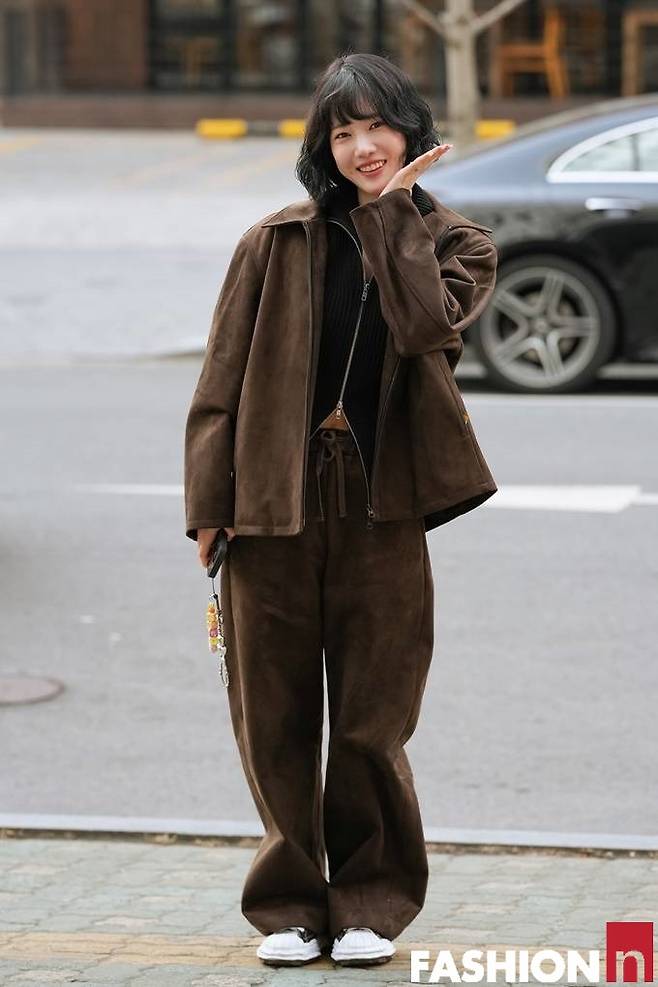 앙혜지 단짠 로맨스 포텐 멋스러운 스웨이드 수트 종방연 패션 패션엔