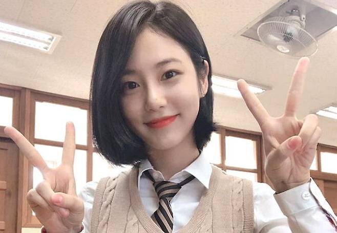 학창시절 별명이 전지현이었던 화제의 모태미녀 맥스무비