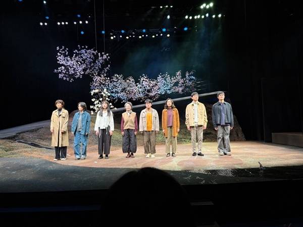 죽은 사람과 말할 수 있다면 이 연극이 준 행복