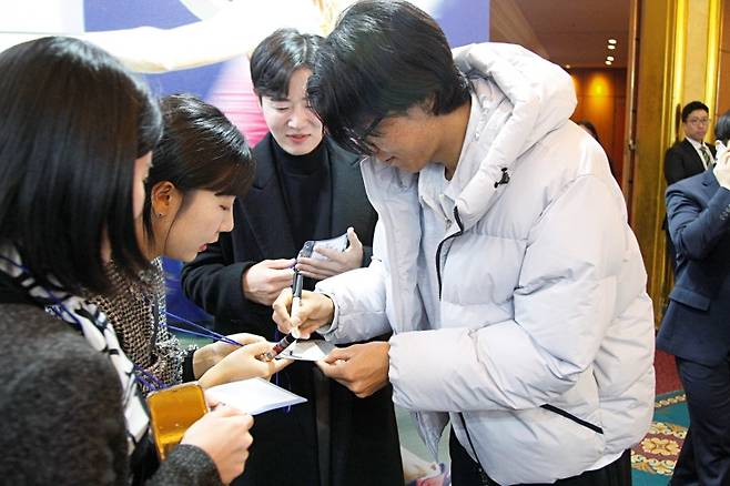 복귀 신호탄 쏜 정현 신입생의 마음으로 다시 투어 도전하겠다”