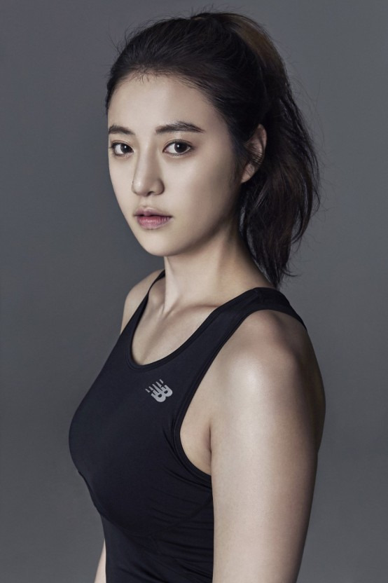 30세에 18살 연상과 열애설 없이 깜짝 결혼발표한 얼짱 탑스타 스포엔 뉴세이