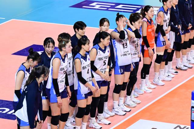 21억 이적생도 中 야전 사령관도 100% 아닌데…IBK 3년 만에 패패패패패패 위기, 19패 꼴찌 상대로 탈출하나