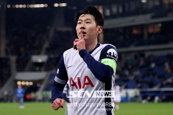 손흥민 재수 없는 Xx주장 교체 필요 Epl 유일 9시즌 연속 두 자릿수 골uel 베스트 11 선정 비판에 강하다