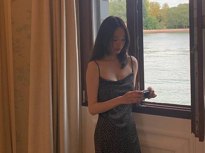 유명 개그맨도 반한 미모 건강 관리법 화제 된 여가수 일상룩 라이프업