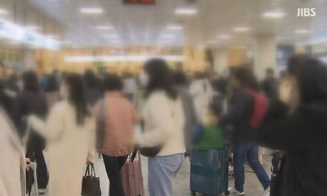 설 연휴 제주 하늘길은 ‘만석 이틀간 8만 명 몰려 활기 ‘최고조