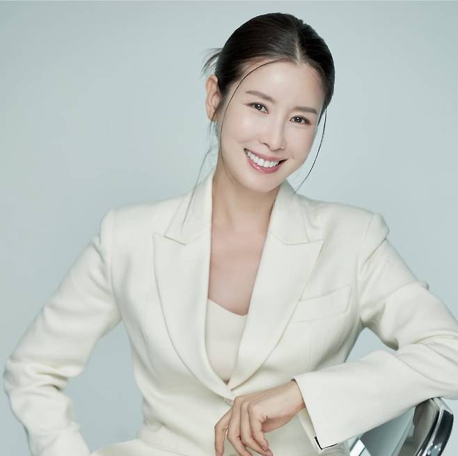 자녀 없이 결혼 11년차 대화 나눌 2세가 있으면 좋겠다는 여배우 슈트룩 대본은 내운명