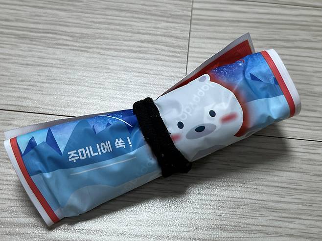 겨울철 핫팩 그냥 쓰지 마세요 여기 넣으면 다음날까지 따끈따끈~ 꿀하우스