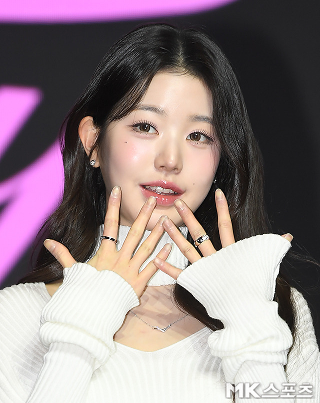 장원영 걸그룹 미모 1위 여신 비주얼 레전드 각 폭발한 니하이 삭스룩 대본은 내운명