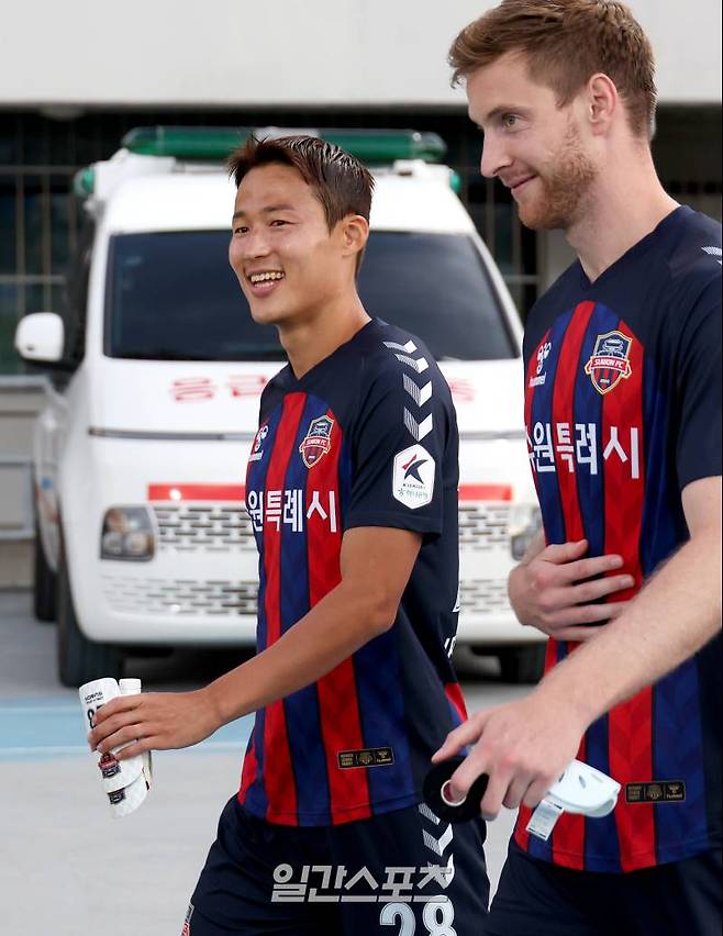 국내서 명예회복” 손준호 2부 충남아산 유니폼 입고 K리그 누빈다