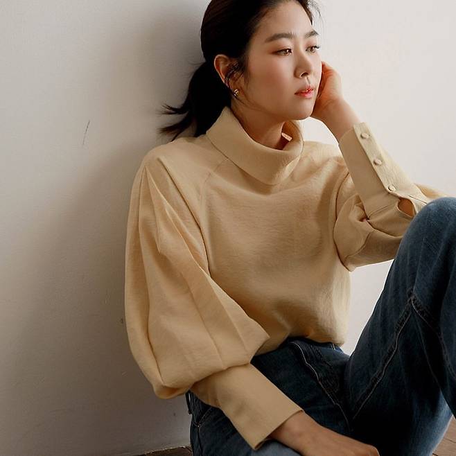 희귀병 극복한 여배우 3대 배우 가족 꿈꾼다고 말한 여배우 일상룩 라이프업