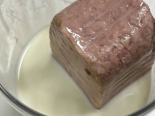 스팸 그냥 드시지 마세요 이것 부었더니 10배 부드럽고 담백합니다 텐꿀팁