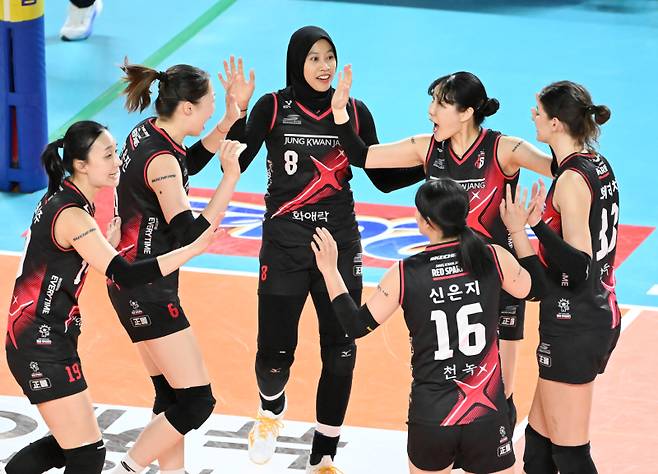 부키리치메가 54점 정관장 현대건설 3 1 격파2위 싸움 더 치열해진다