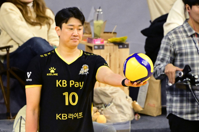 이래서 24억 안겼나우카→kb 국대 이적생 만족이란 단어 지웠다 아직 완벽한 모습 보여드리지 못했다
