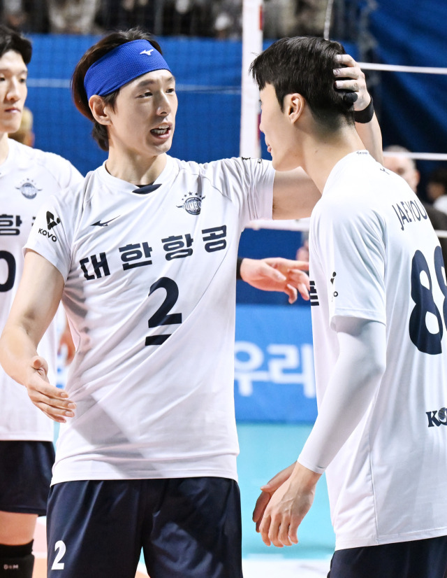 한 팀에서 500경기라니대한항공 영구결번 예약 40살 한선수의 진심 대한항공 동료들 고마워 정상에서 은퇴 목표
